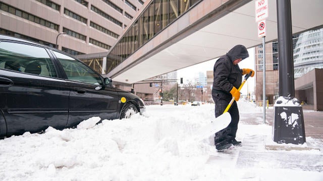 Thousands of U.S. flights delayed, canceled amid massive winter storm ...