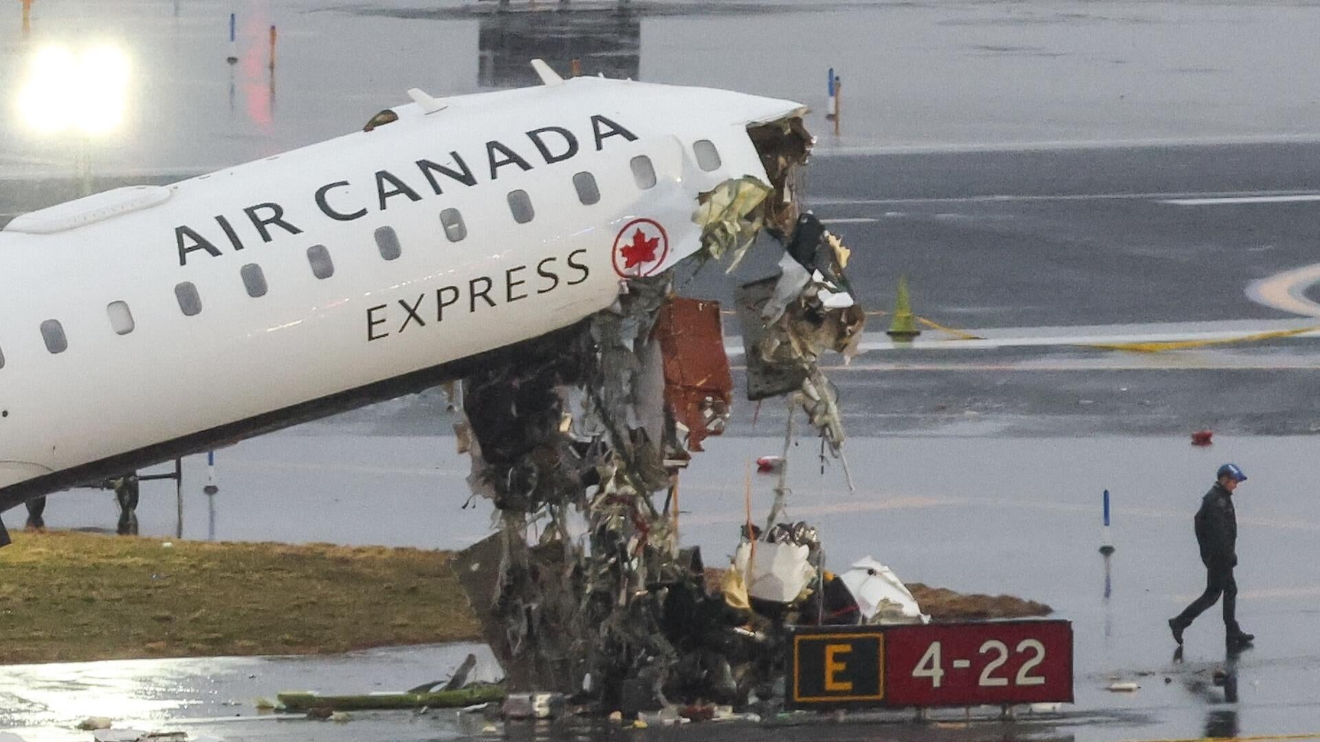 LaGuardia pilots have complained about close calls for years: "Do ...