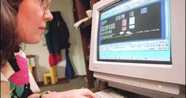 Internet In The Time Of War - CBS News