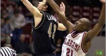 Vandy Runs Into High Tide - CBS News