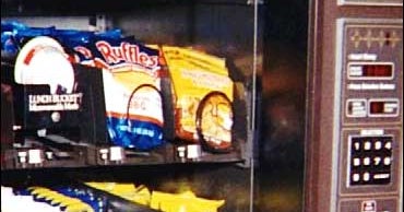 Vending Machine Made Me Attack Mom, Man Says - CBS News