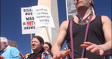 Is FBI Tracking War Protesters? - CBS News