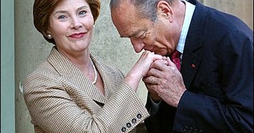 Vive La First Lady In France - CBS News