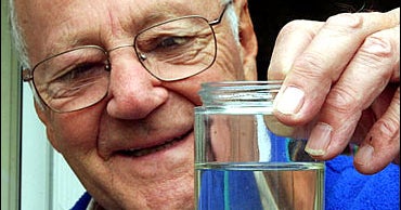 The Odd Truth, Oct. 4, 2003 - CBS News