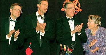 Wal-Mart Heir A 'Good Man' - CBS News