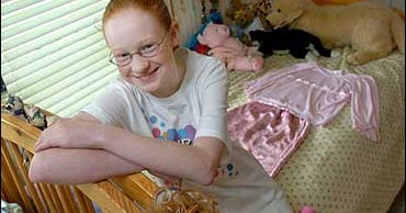 Young Girl Demands Modest Fashions - CBS News