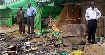 Hutus Slaughter Tutsi Refugees - CBS News