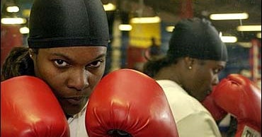 Lying Lotto Lady Turns To Boxing - CBS News