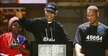 Mandela Hosts AIDS Benefit - CBS News
