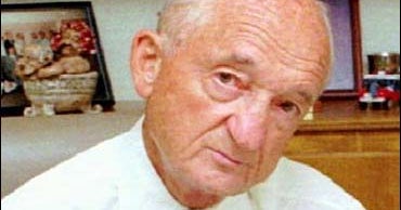 Poultry Maven Frank Perdue Dies - CBS News