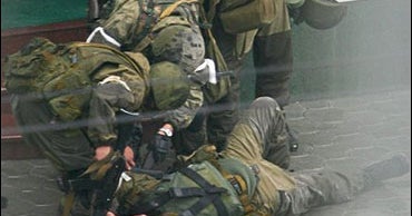 Russian Fighting Foments Fears - CBS News