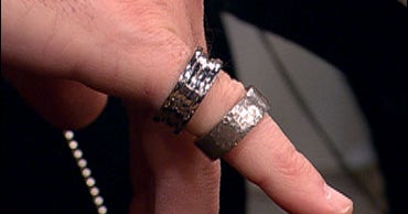 Real Men Wear Bling - CBS News