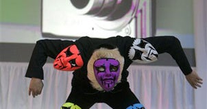 Hakeem Is Back! Rockets Win! - CBS News