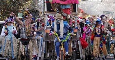 Big Easy Celebrates Fat Tuesday - CBS News