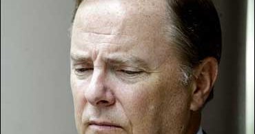 Enron's Jeffrey Skilling Reports To Prison - CBS News