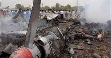 Plane Crash Kills 45 In Pakistan - CBS News