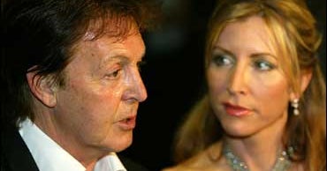 Heather Mills Calls Police Over Paintings - CBS News