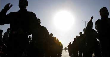 U.N. Extends Iraq Mandate - CBS News