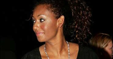 Mel B. Says Murphy Is Baby's Father - CBS News
