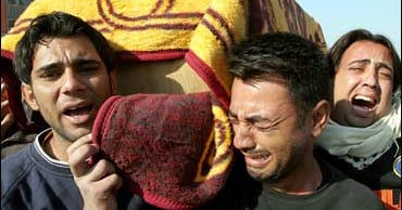 25 Kidnapping Victims Released In Iraq - CBS News