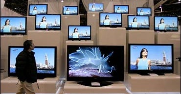 Verizon Steps Up Courtship Of TV Viewers - CBS News