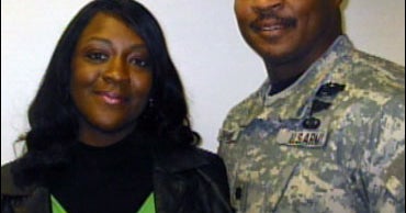 Ms. Vicki Consoles Soldiers And Families - CBS News