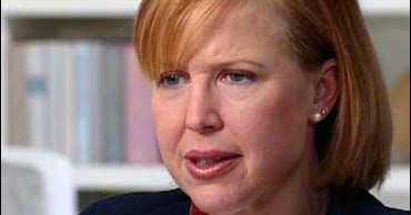Dozier Hopes Book Helps Iraqi Returnees - CBS News