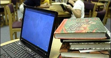 Fears of Notebook PC Shortage Grow - CBS News