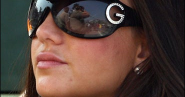 Buzz Briefs: Britney, Mindy McCready - CBS News