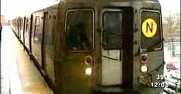 NYC Subway Jumps Its Track - CBS News