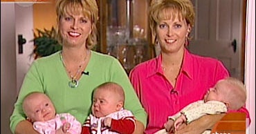 Twin Sisters "Team," Have Triplets - CBS News