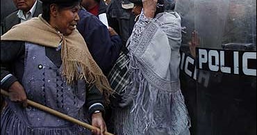 Bolivian Unrest Claims 18 Lives - CBS News