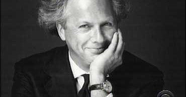 A Peek Into The World Of Graydon Carter - CBS News