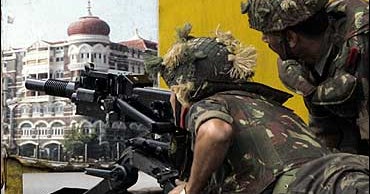 India Terror Siege Drags On At Hotel - CBS News
