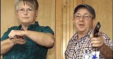 Texas Couple Holds Intruder At Gunpoint - CBS News