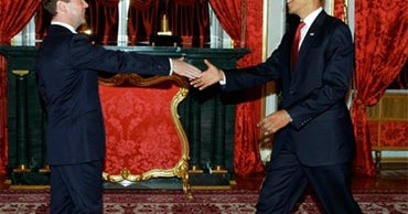 Obama Sets Confident Tone In Moscow - CBS News