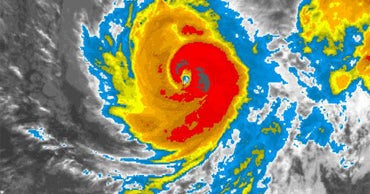 Felicia Becomes Category 3 Hurricane - CBS News