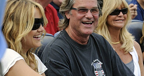 School Railing Collapse Kills 21 In China - CBS News