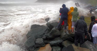 At Least 1 Dead from Rogue Hurricane Wave - CBS News