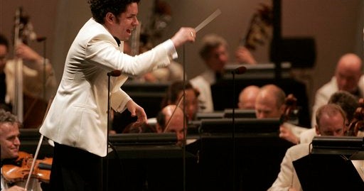 New LA Phil Conductor's Goal: Music For Everybody - CBS News