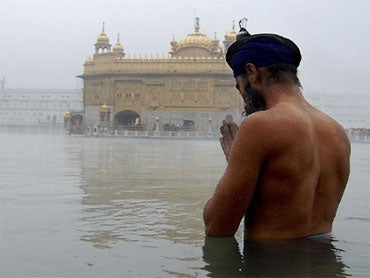 Will Head Covering Issue Keep Obama From Golden Temple? - CBS News