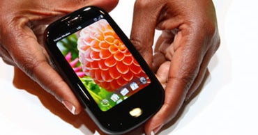 CES: Palm Smartphones Given Hands-on Test - CBS News