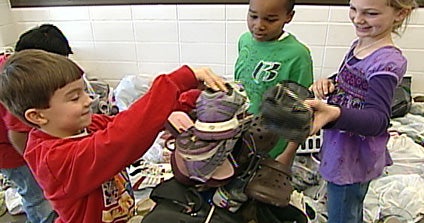 Super-Resistant Superbugs - CBS News