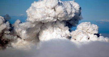 Report: Volcano Ash Cloud Costs U.S. $650 Million - CBS News