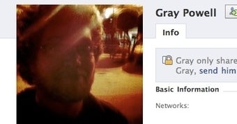 Apple Gets Back its iPhone, Gray Powell Turns into Cult Hero - CBS News