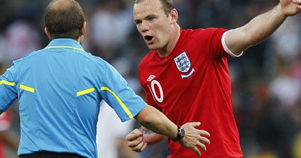 Wayne Rooney Twitter battle has people shaking their heads in approval ...