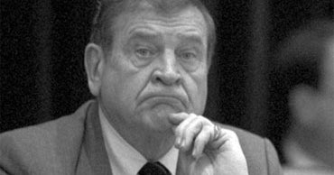 Dan Rostenkowski, Ex-Rep. Sent to Prison, Dies - CBS News