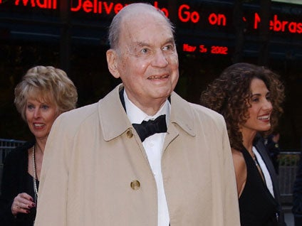 Edwin Newman, Longtime NBC News Correspondent, Dies - CBS News