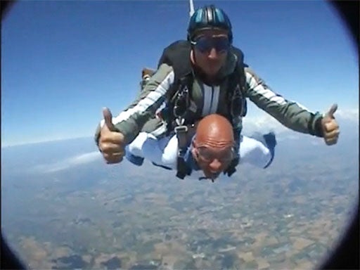 Philippe Croizon: Quadruple Amputee Swims English Channel