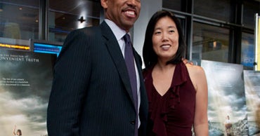 Michelle Rhee, D.C. Schools Chief, Resigns - CBS News